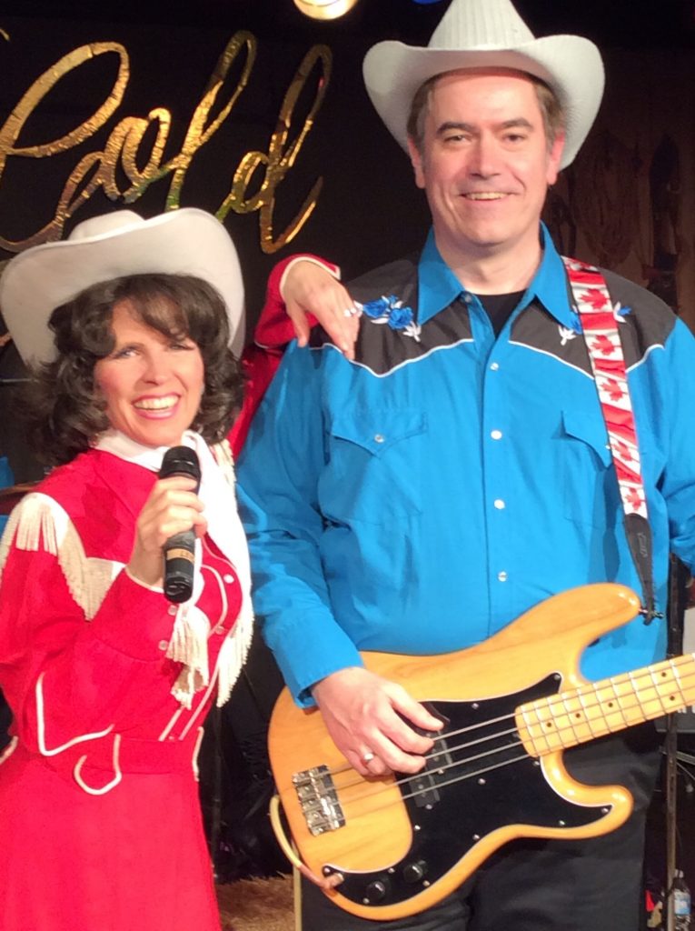 Canada’s Songbird Leisa Way Back at Grand Bend Beach – Entertain This ...